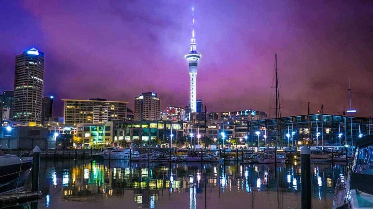 10 Things To Do in Auckland in Summer | Beaches & fun!